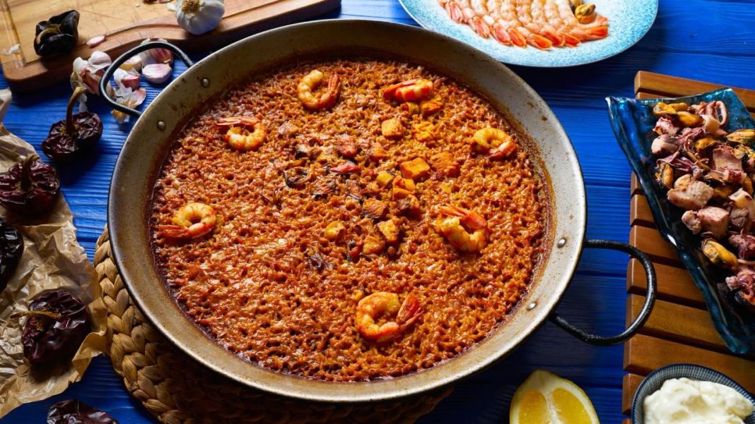 Susi Díaz y su mejor receta mediterránea: arroz a la banda con sepia y ...